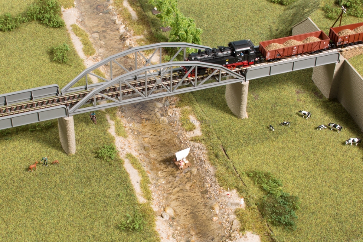 Auhagen 14483 - Pont en acier miniature N 1:160 Auhagen 14483 - Pont en acier miniature N 1:160